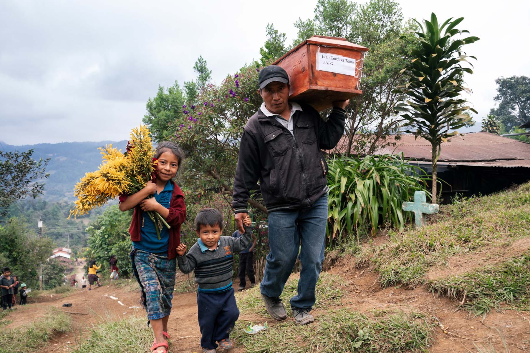 Searching for the Disappeared - Fundación de Antropología Forense de ...